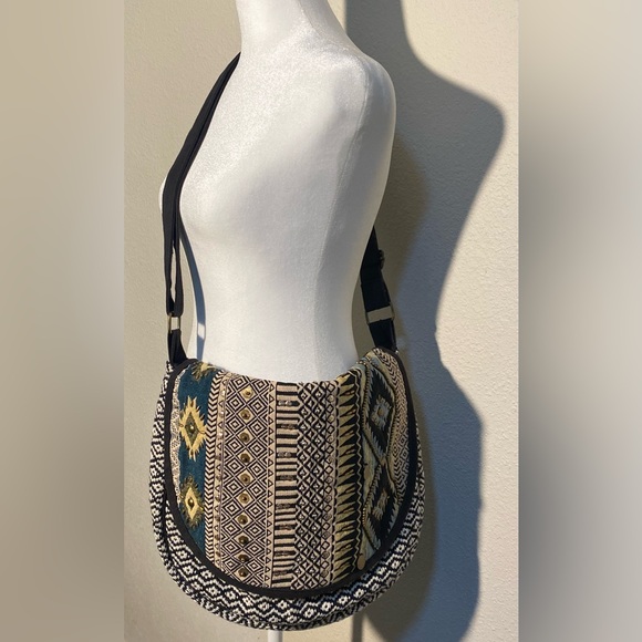EARTHBOUND | Bags | Earthbound Trading Company Hobo Bag | Poshmark